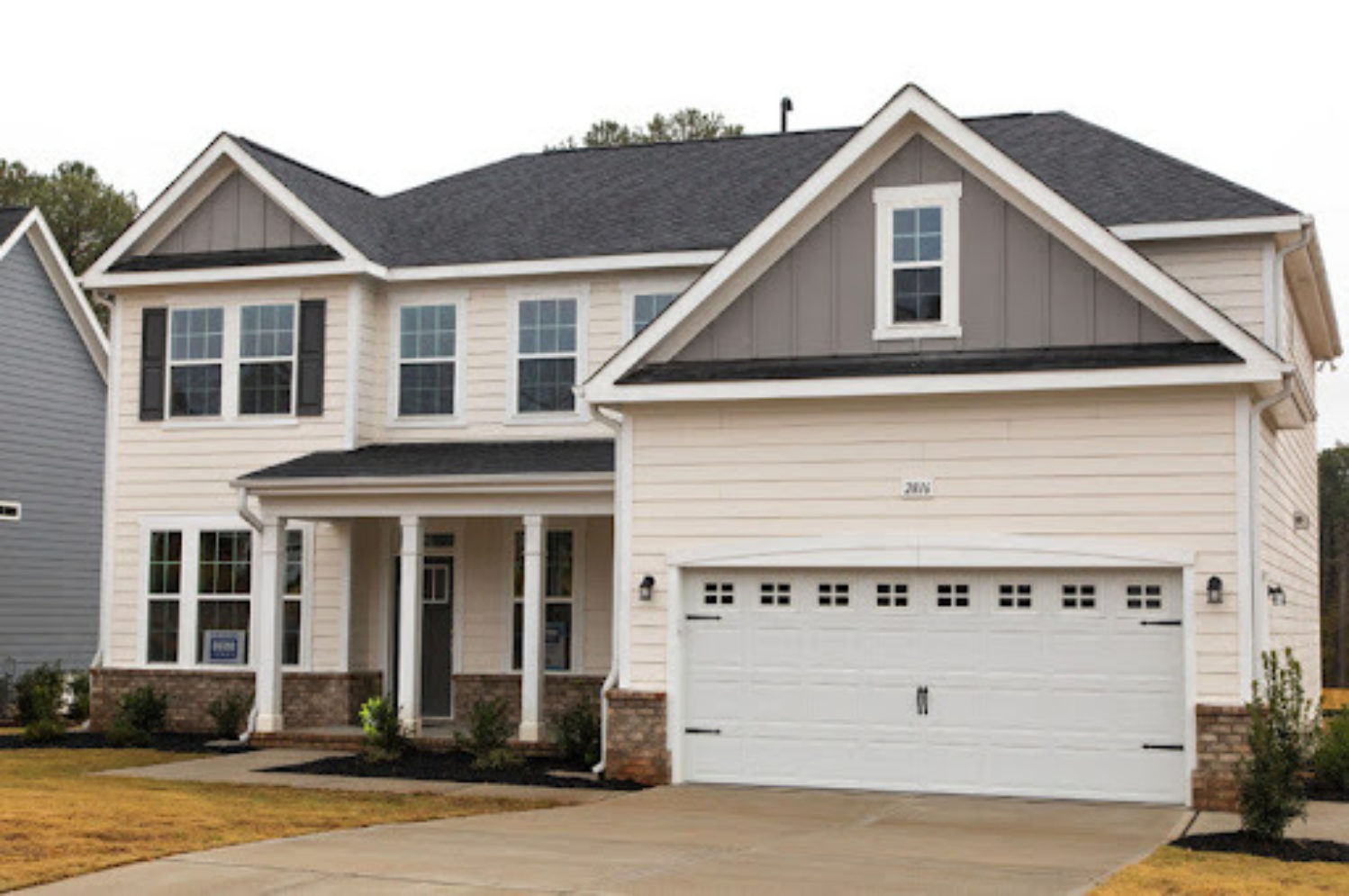 What Are the Best Siding Options for Your Garage? 4 Garage Siding ...