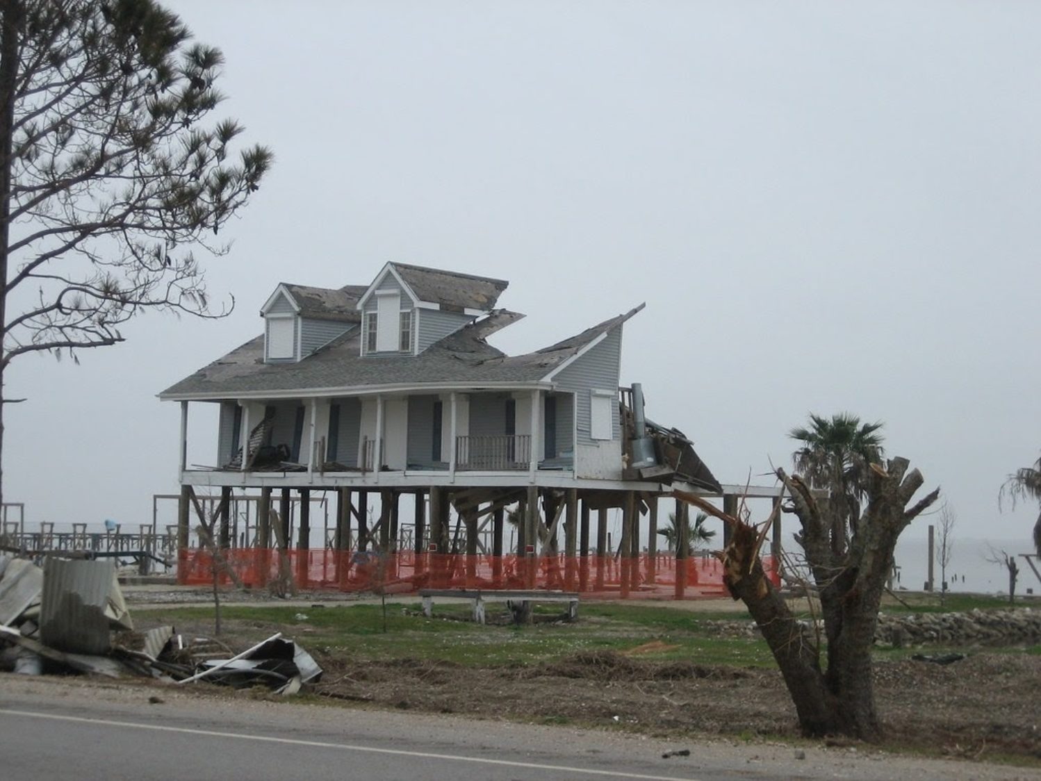 Hurricane-Resistant Siding: Protect Your Home from Strong Winds ...