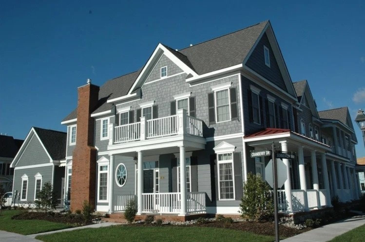 9 Classic Gray Clouds Siding Design Ideas | Allura USA