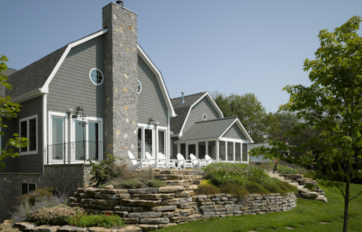 7 Sophisticated Grey Cedar Shake Siding Ideas | Allura USA