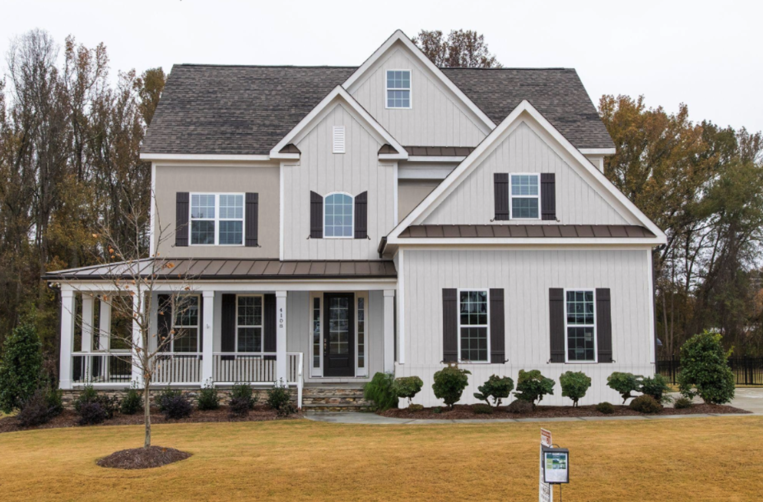 11 White House with Black Shutter Design Ideas | Allura USA
