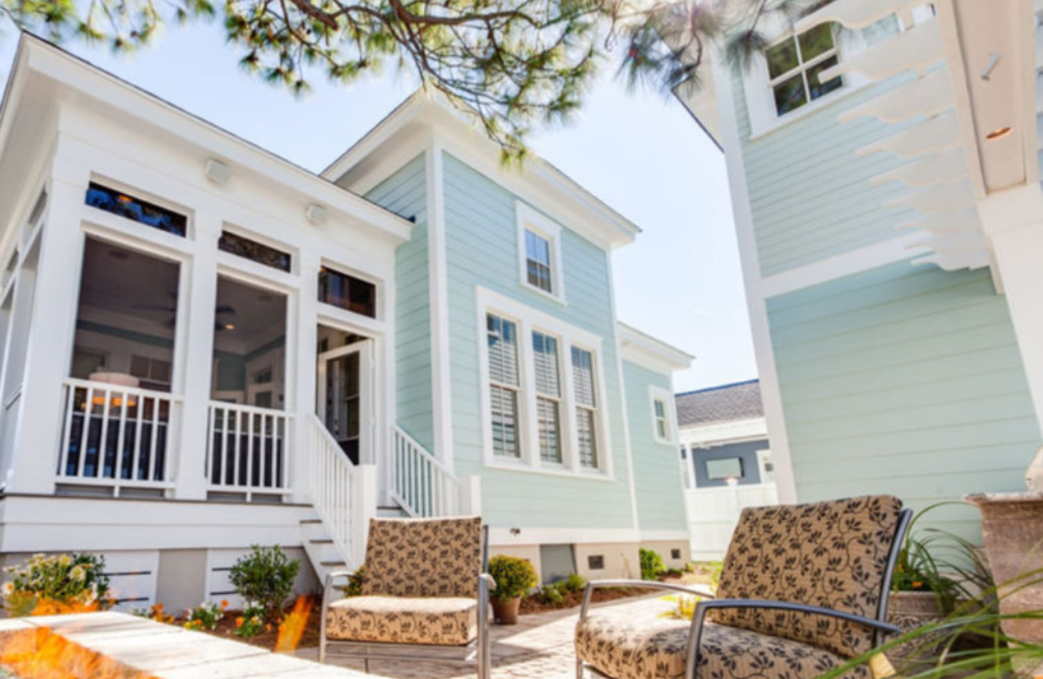 Best Siding Options for Homes in Direct Sunlight | Allura USA