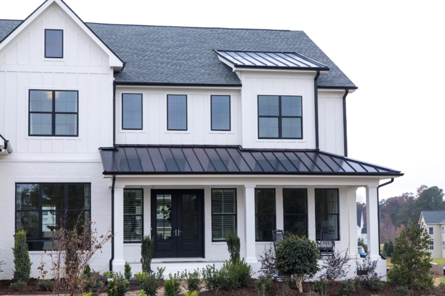 12 Stunning House Siding and Roof Color Combinations | Allura USA