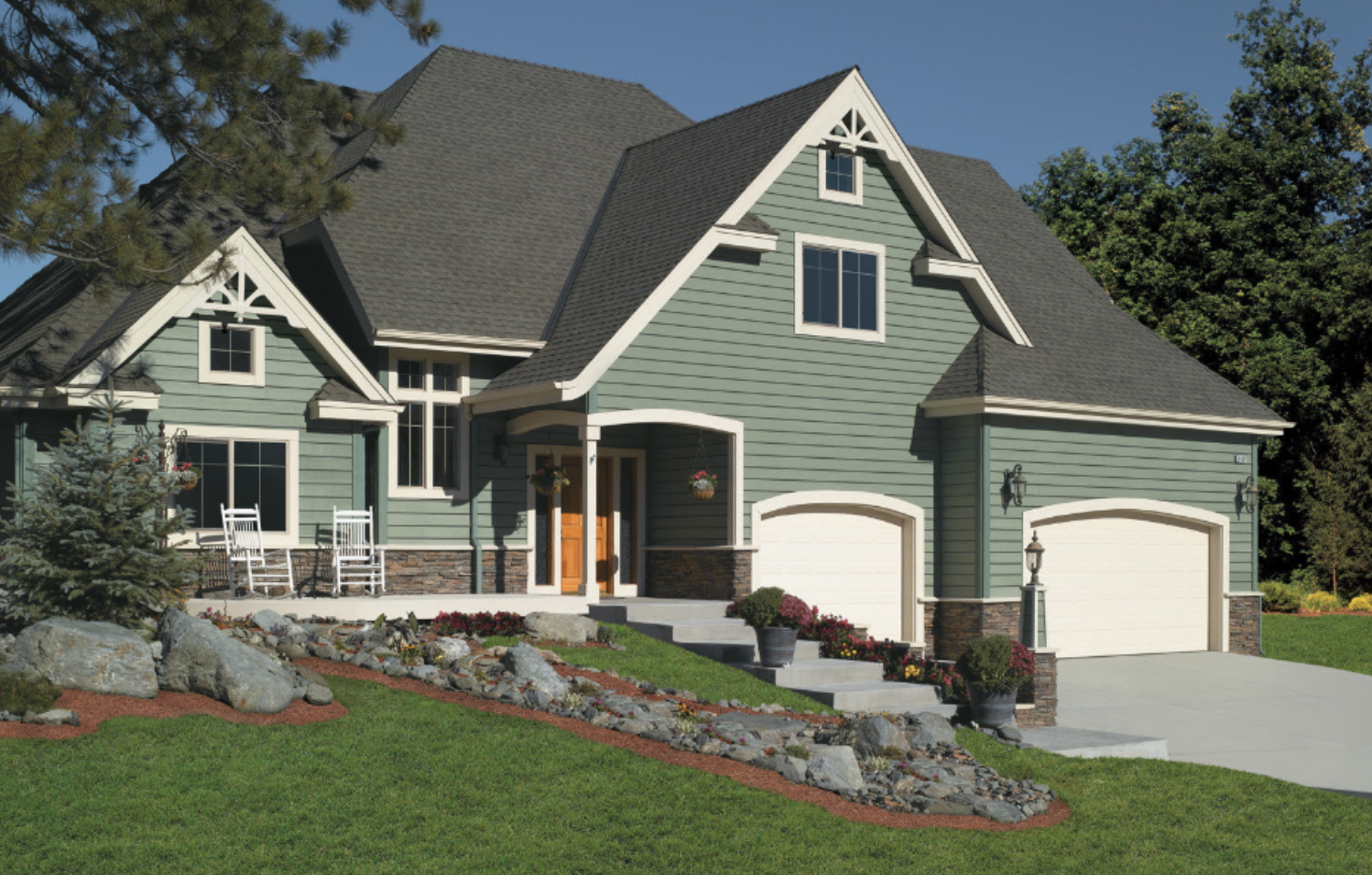 12 Stunning House Siding and Roof Color Combinations | Allura USA