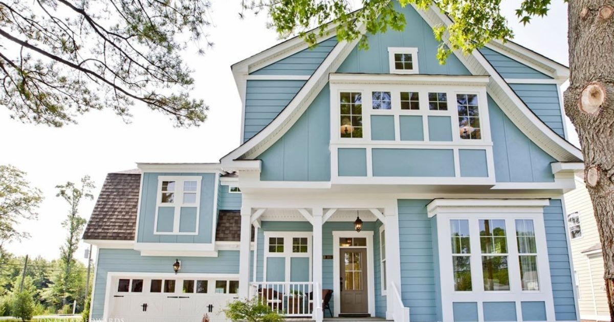 7 Stunning Blue House Siding Ideas | Allura USA