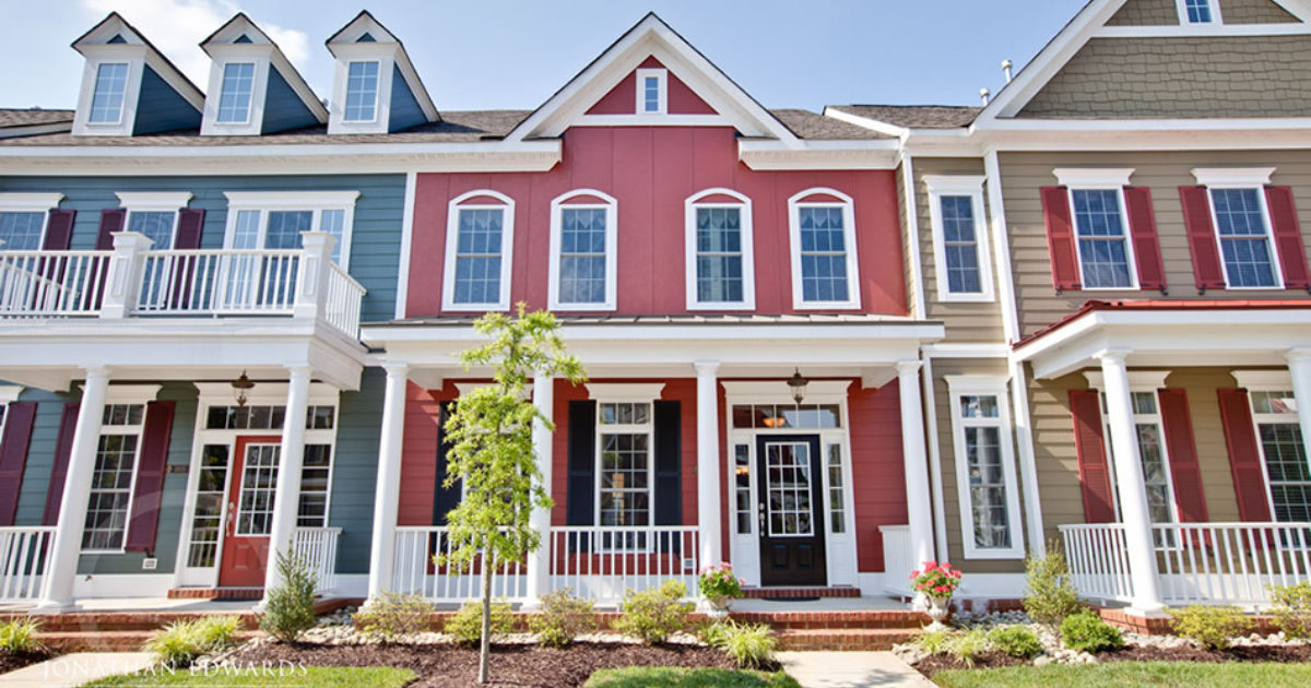 7 Beautiful Red House Siding Ideas | Allura USA