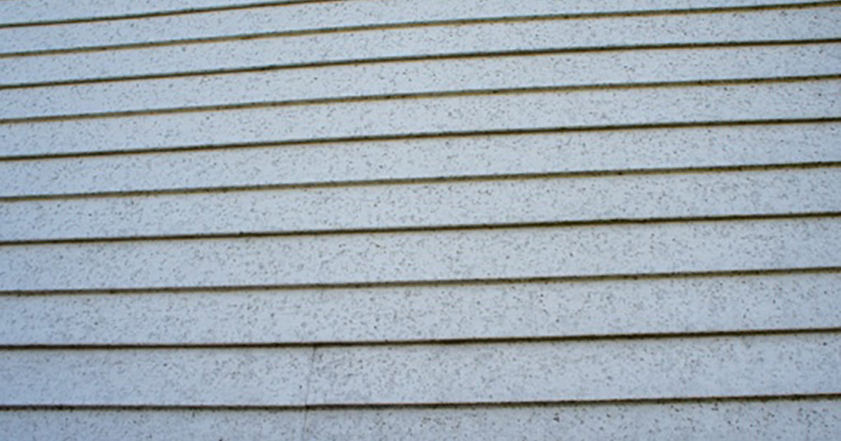 7 Major Problems with Vinyl Siding | Allura USA